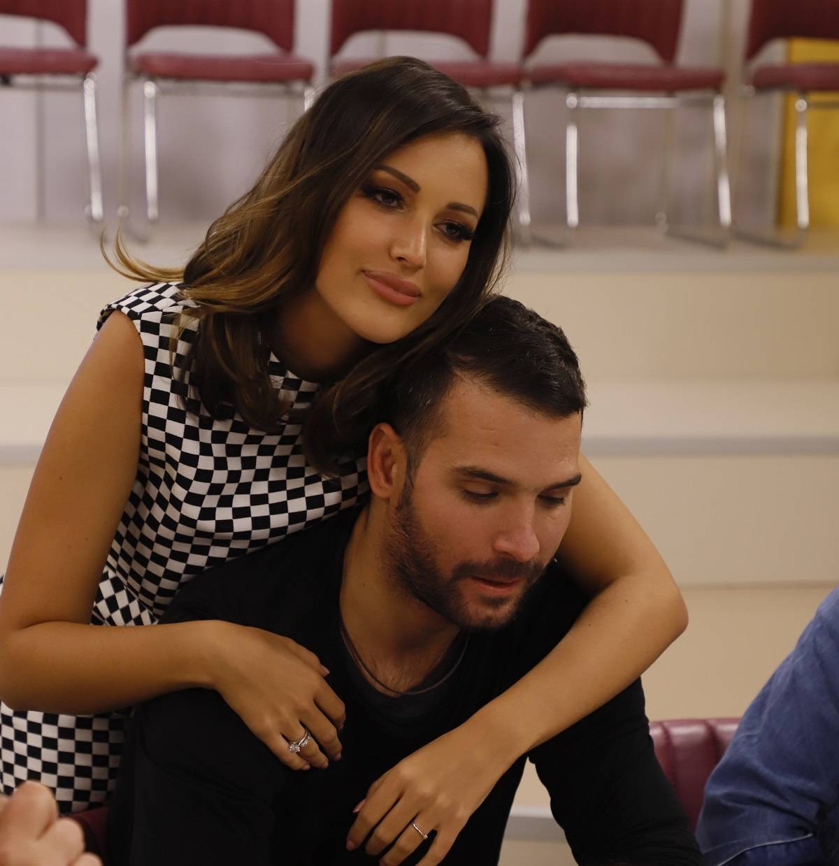 KRALJEVSKO IME: Aleksandra i Filip odlučili kako će da im se zove sin ...