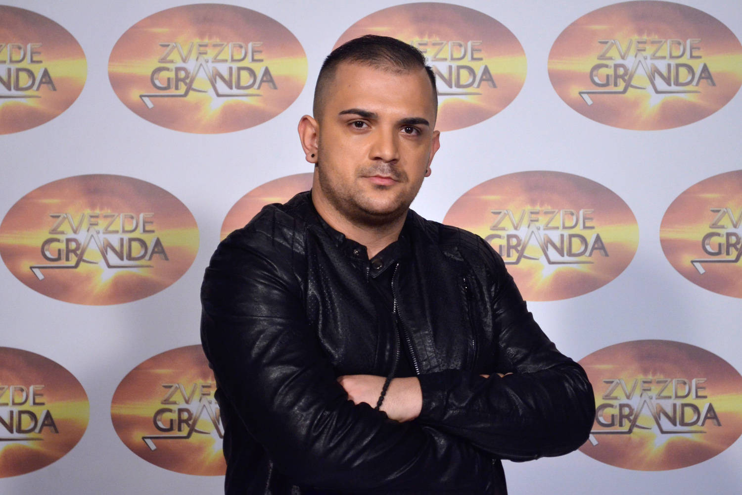 Stefan Nikolić - Grand Online