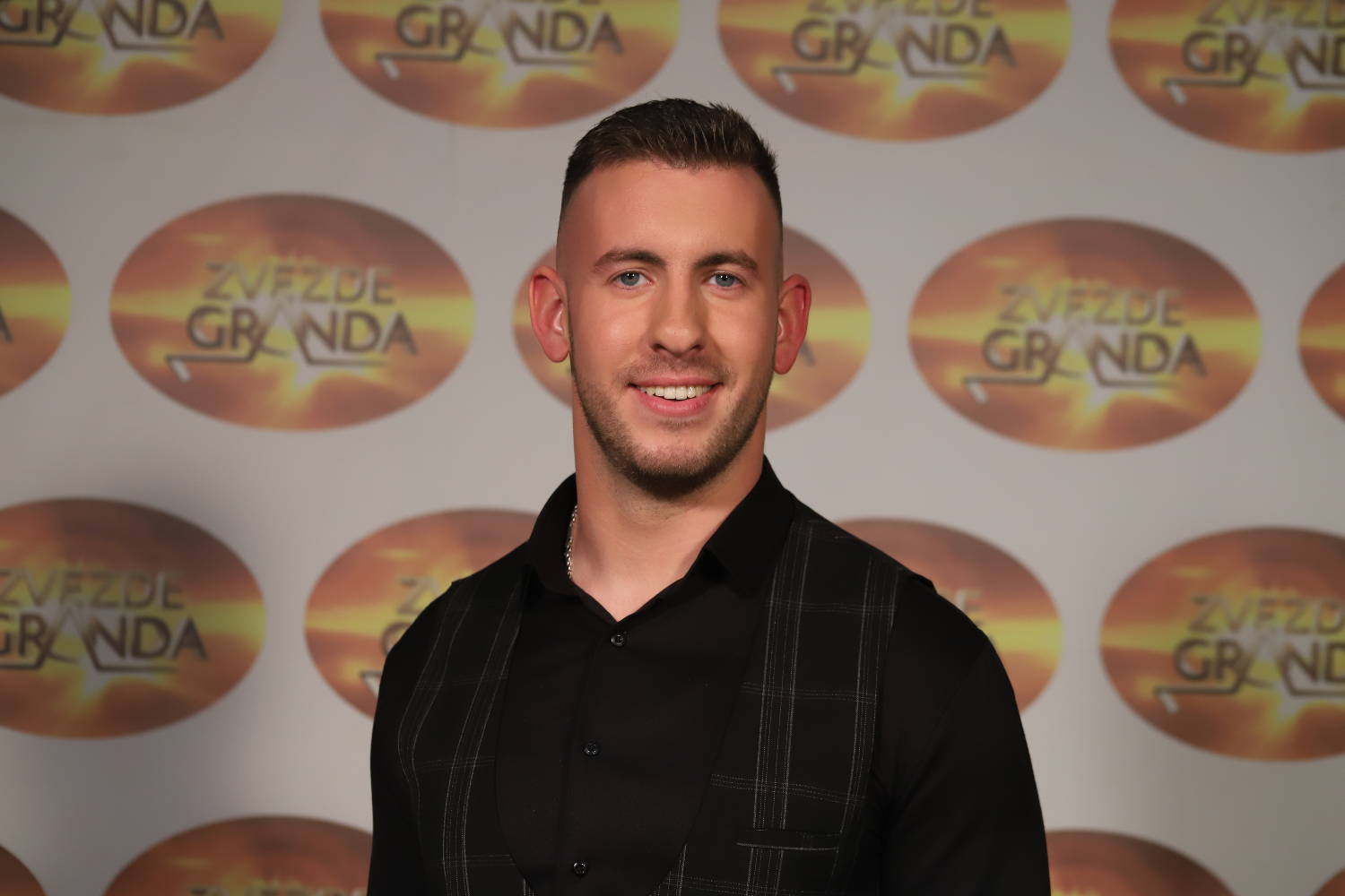 Uroš Kosić - Grand Online