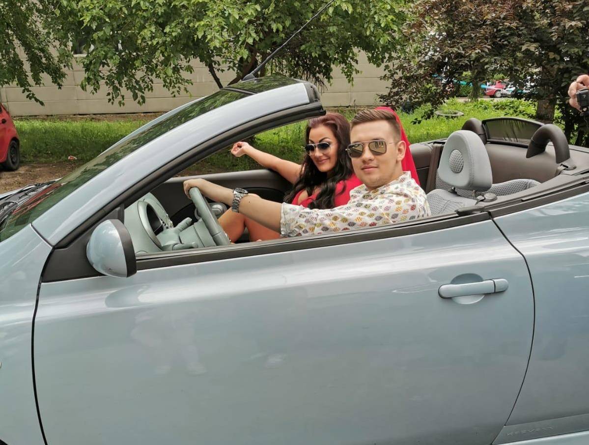 Sandra Rešić pokisla na snimanju spota, pa završila u apartmanu sa Urošem Živkovićem! (FOTO ...