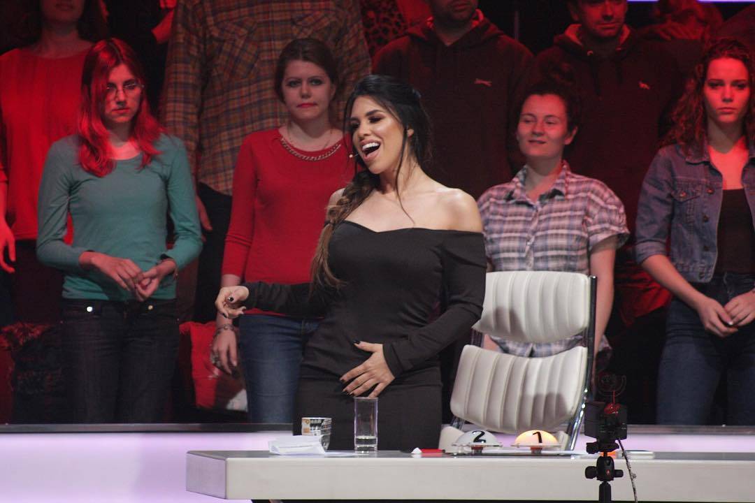 URNEBESNO Pogledajte šta je Kayi ulepšalo dan! (VIDEO) - Grand Online
