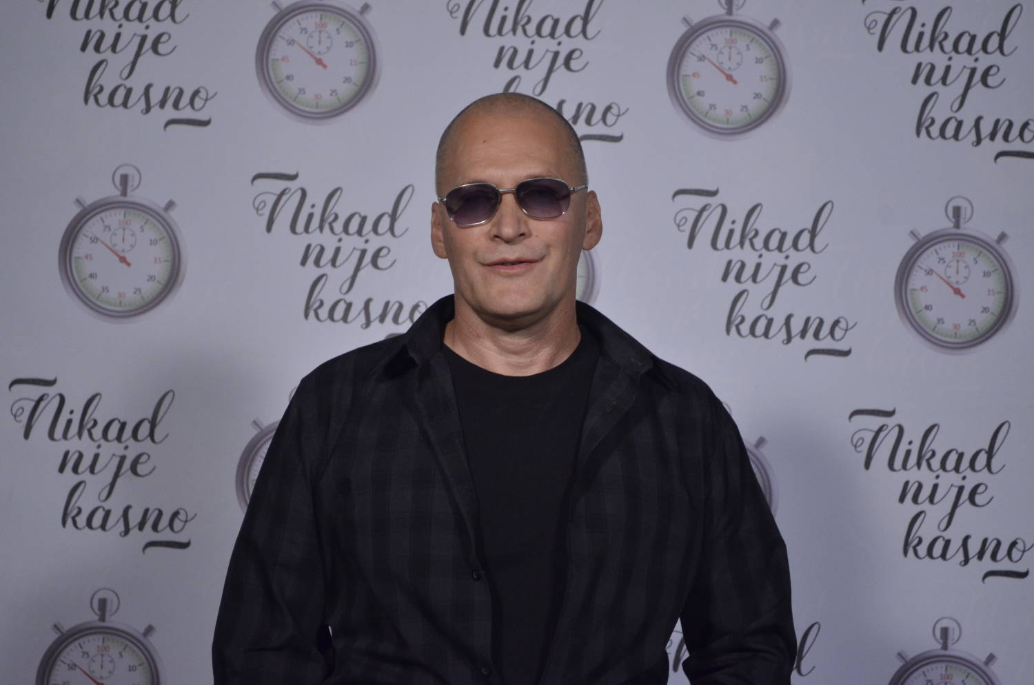 Ivan Nikolić - Grand Online