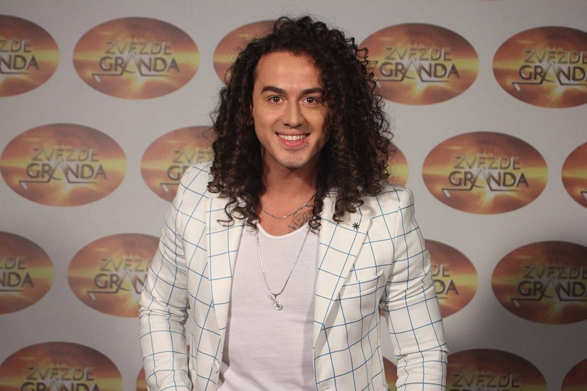 Adam Labunski - Grand Online