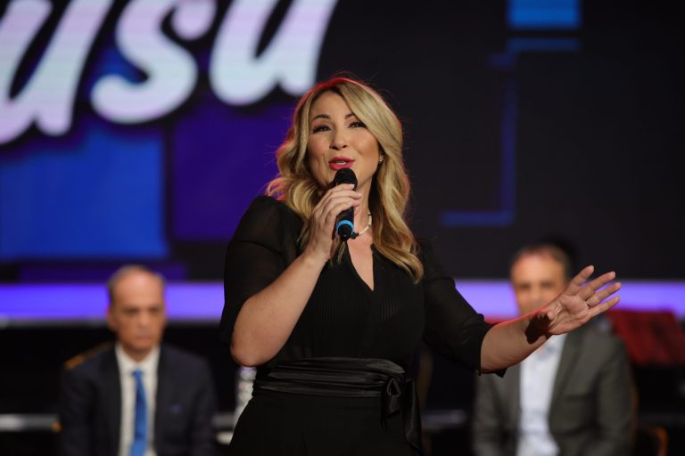 Pevačica se već godinama nigde ne pojavljuje: Zbog porodice se povukla ...