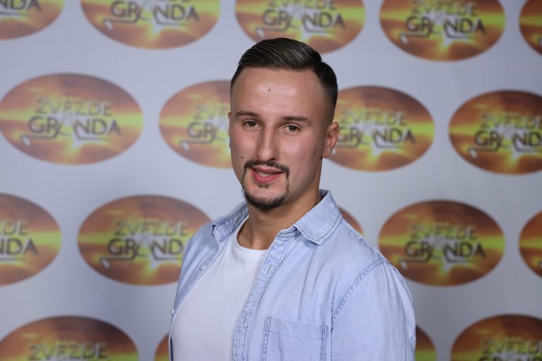 Dinko Kraljiček - Grand Online