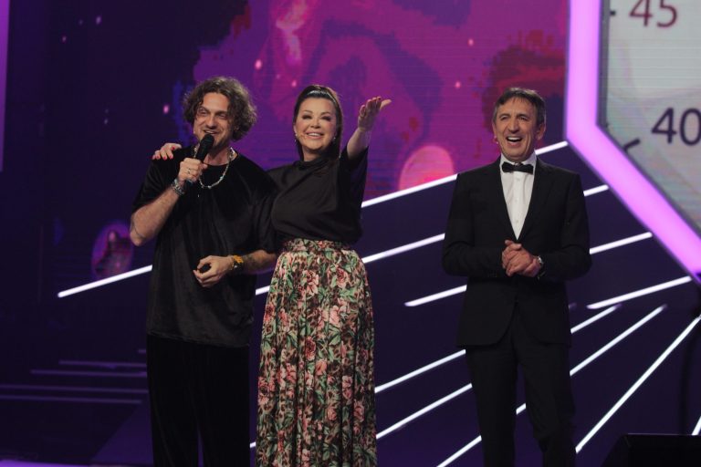 Alen Ademović pesmom pogodio Žiku pravo u srce, voditelj imao važnu ...