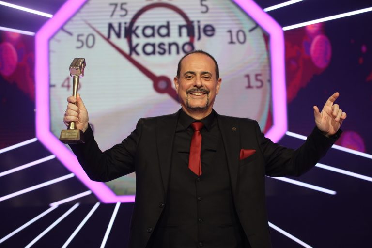 Šta je to u gradu sa 35.000 stanovnika?! Pavle Vitanov doneo ovom mestu "duplu krunu" - Grand Online