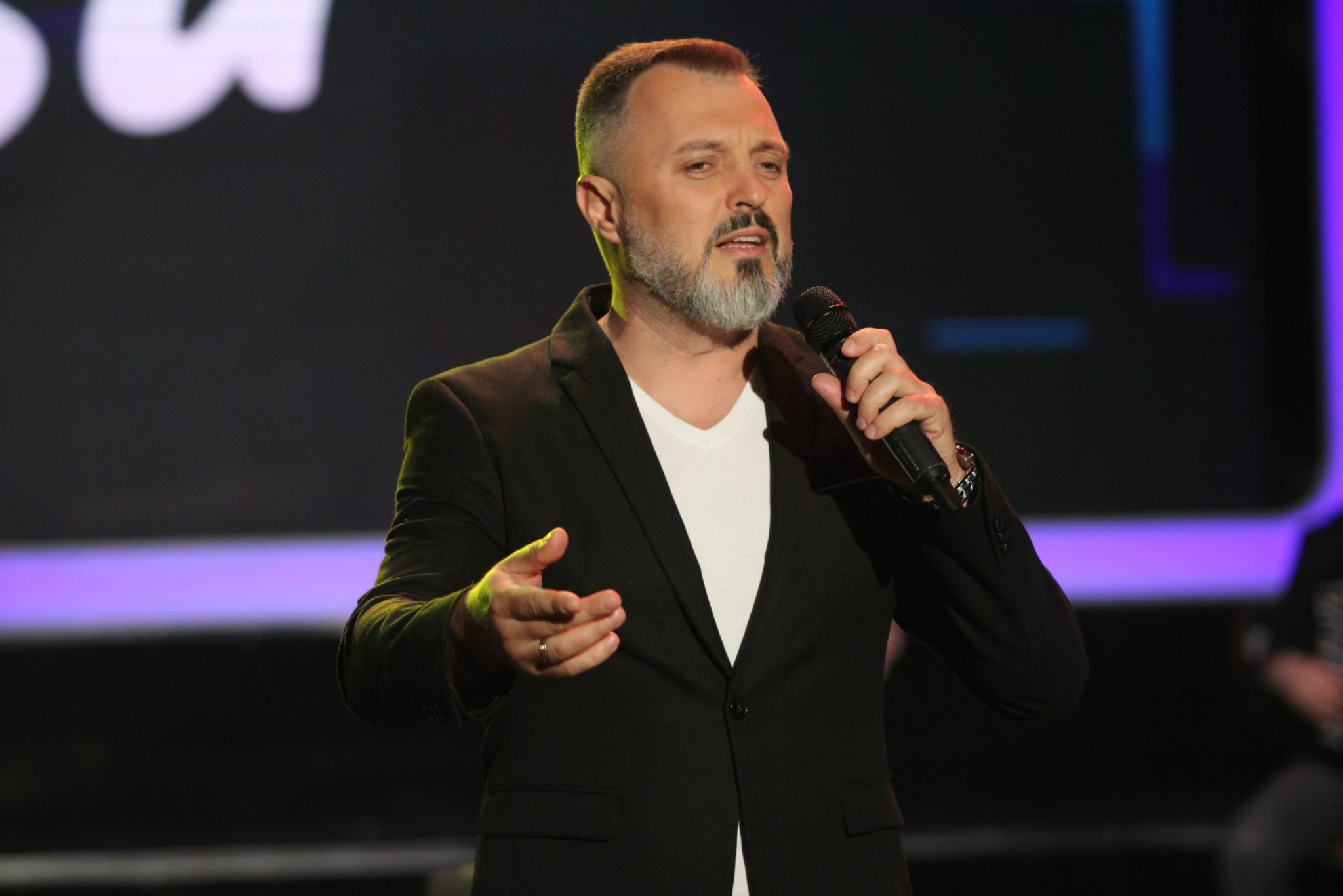 Nenad Manojlović pre Zvezda Granda nastupao u poznatom bednu#1