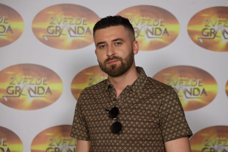 Danijel Stojičić odgovorio na sugestije jednog detalja sa nastupa