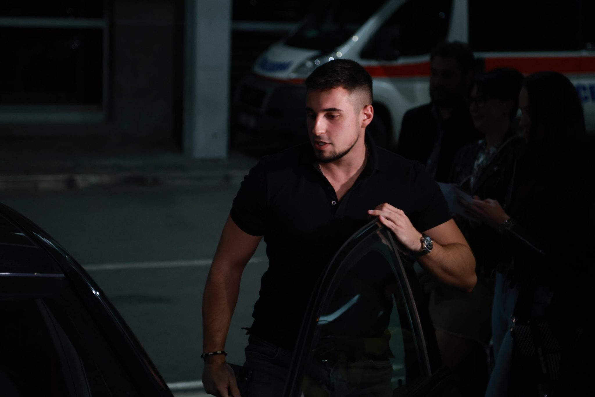 Sin Dragane Mirković česitao rođendan sestri